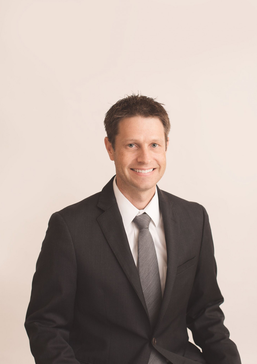 Meet Our Dentists | Lundell & Hoy Dentistry Meet Our Dentists | Lundell & Hoy Dentistry